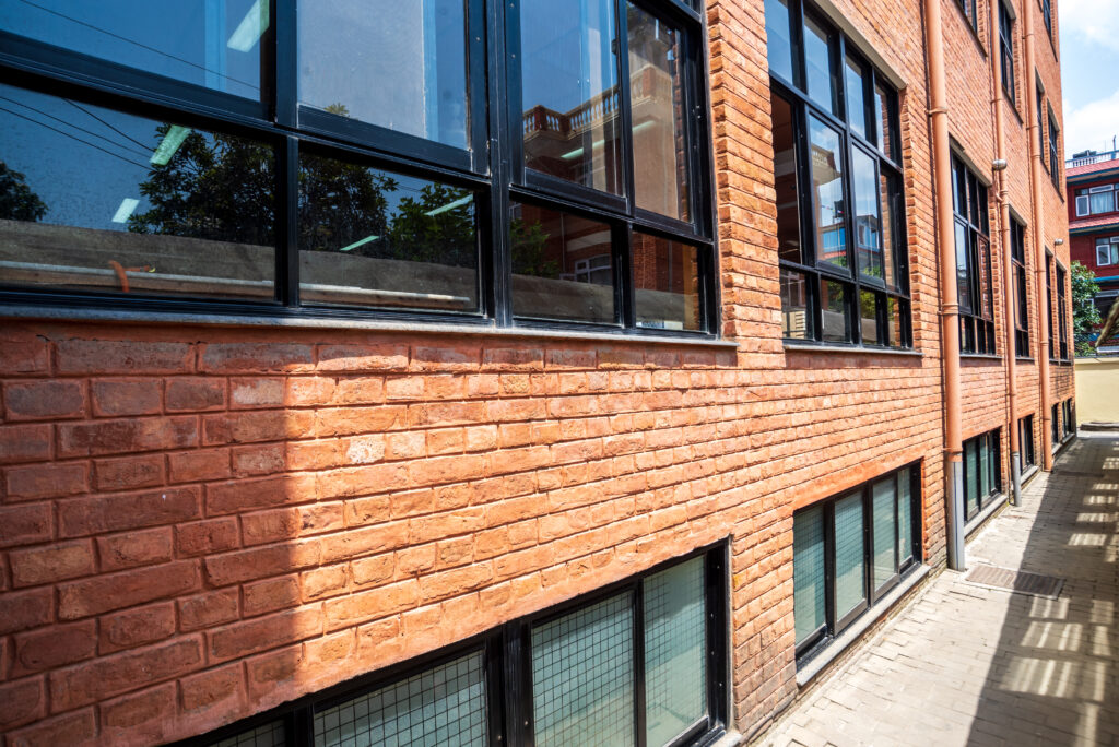 ULLENS SCHOOL - Himalayan Builders